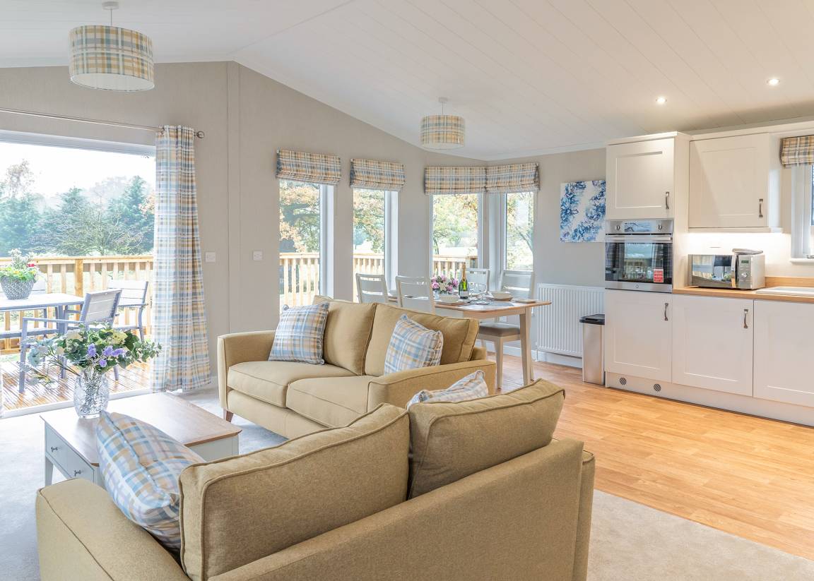 Chalet ∙ 2 Bedrooms ∙ 4 Guests - Norfolk