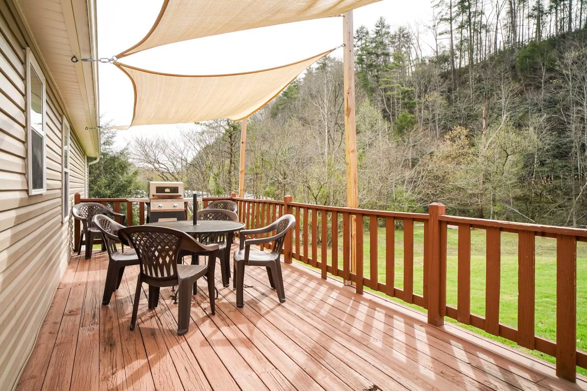 148 M² House ∙ 3 Bedrooms ∙ 6 Guests - Pigeon Forge, TN