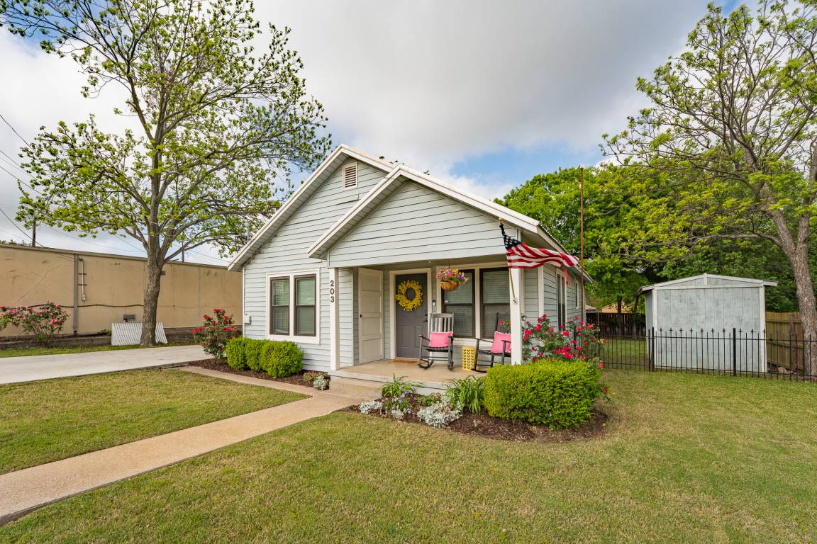 84 M² House ∙ 2 Bedrooms ∙ 4 Guests - Decatur, TX