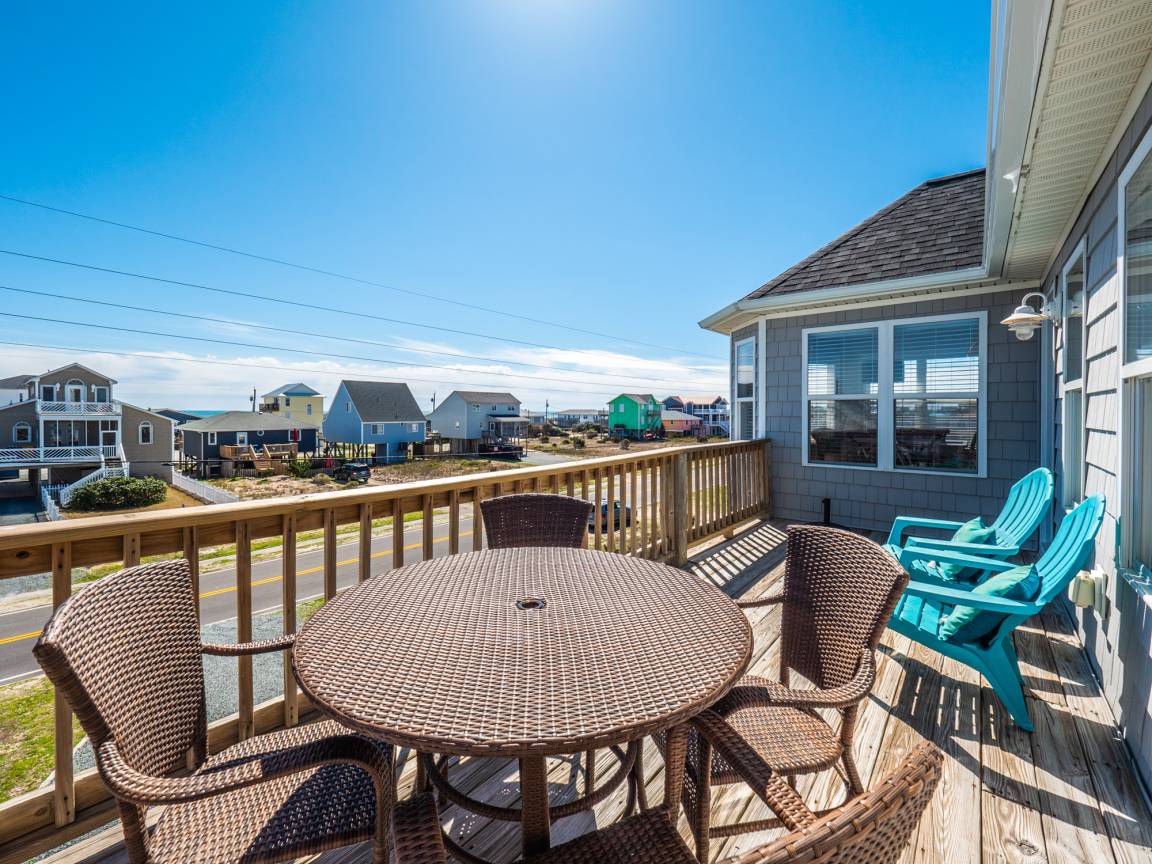 241 M² House ∙ 4 Bedrooms ∙ 8 Guests - Topsail Beach, NC