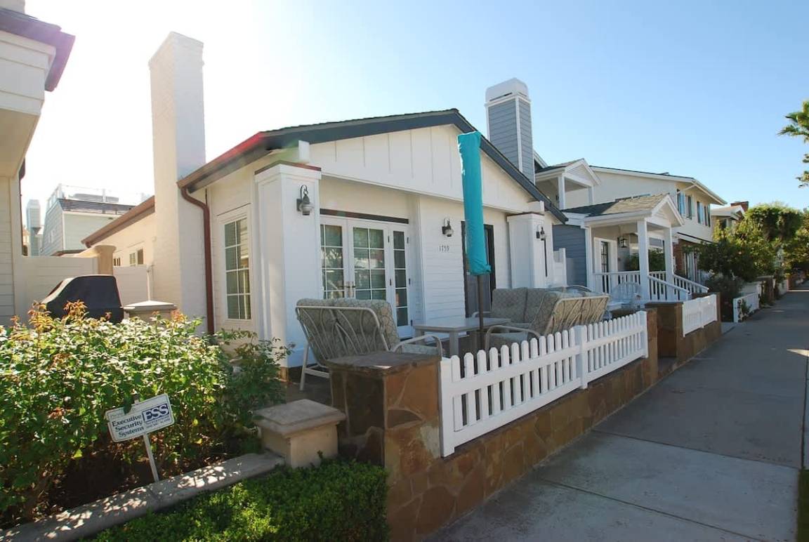 House ∙ 3 Bedrooms ∙ 6 Guests - Newport Beach, CA