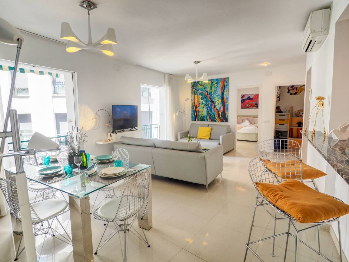 100 M² Apartamento ∙ 3 Habitaciones ∙ 5 Huéspedes - Sitges