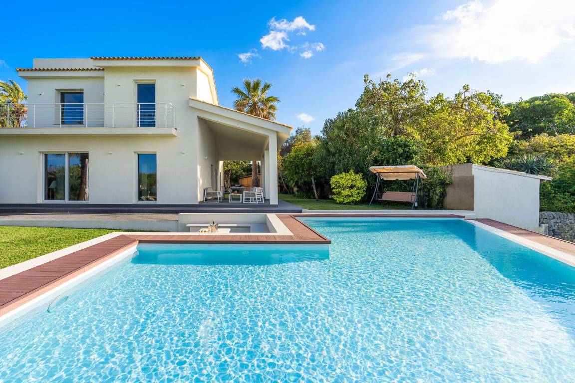 280 M² Villa ∙ 4 Schlafzimmer ∙ 8 Gäste - Syrakus