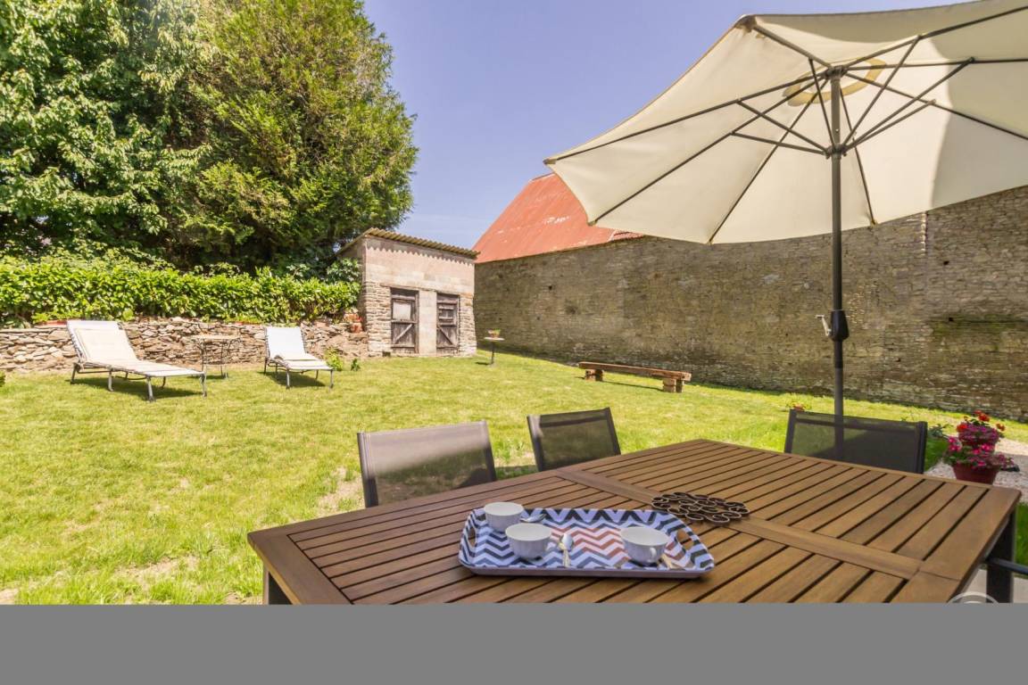 110 M² Gîte ∙ 3 Chambres ∙ 6 Personnes - Pontorson