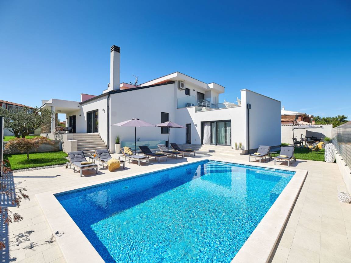 340 M² Ferienhaus ∙ 4 Schlafzimmer ∙ 6 Gäste - Izola