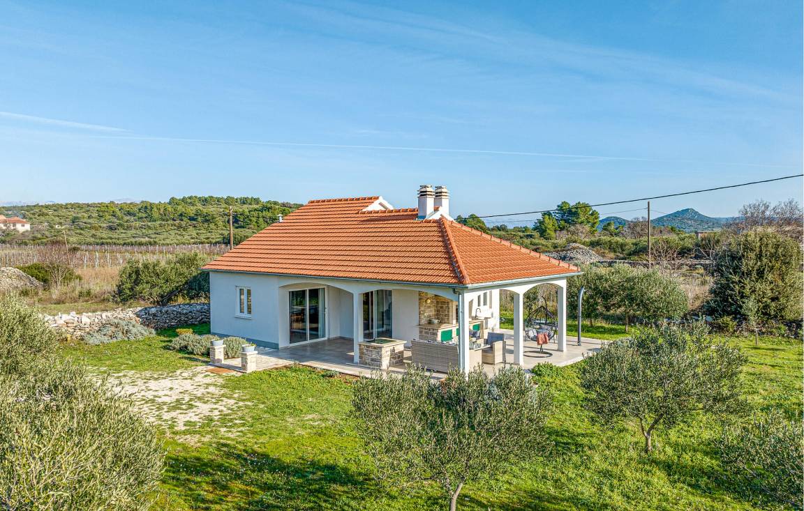 70 M² House ∙ 1 Bedroom ∙ 5 Guests - Hvar