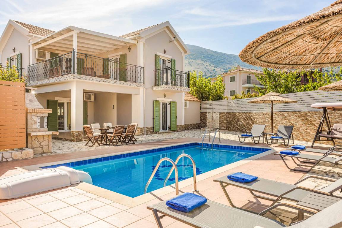 Villa ∙ 3 Bedrooms ∙ 6 Guests - Agia Effimia