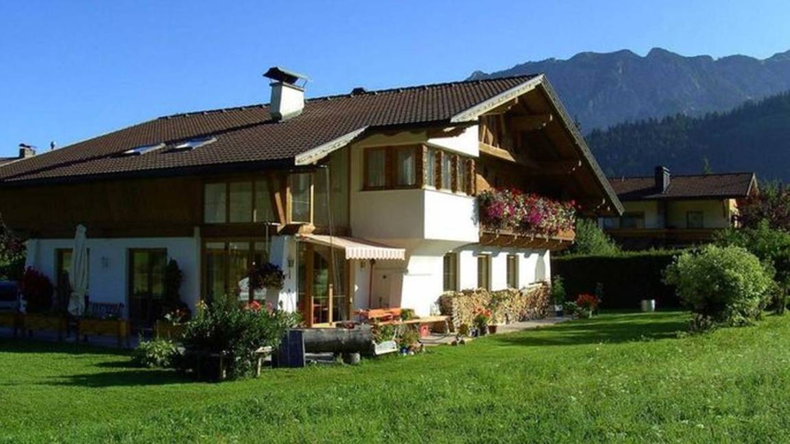 50 M² Ferienwohnung ∙ 1 Schlafzimmer ∙ 2 Gäste - Nesselwängle