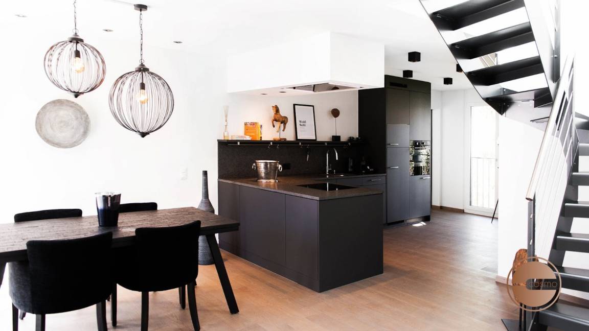 130 M² Ferienwohnung ∙ 1 Schlafzimmer ∙ 2 Gäste - Zürich