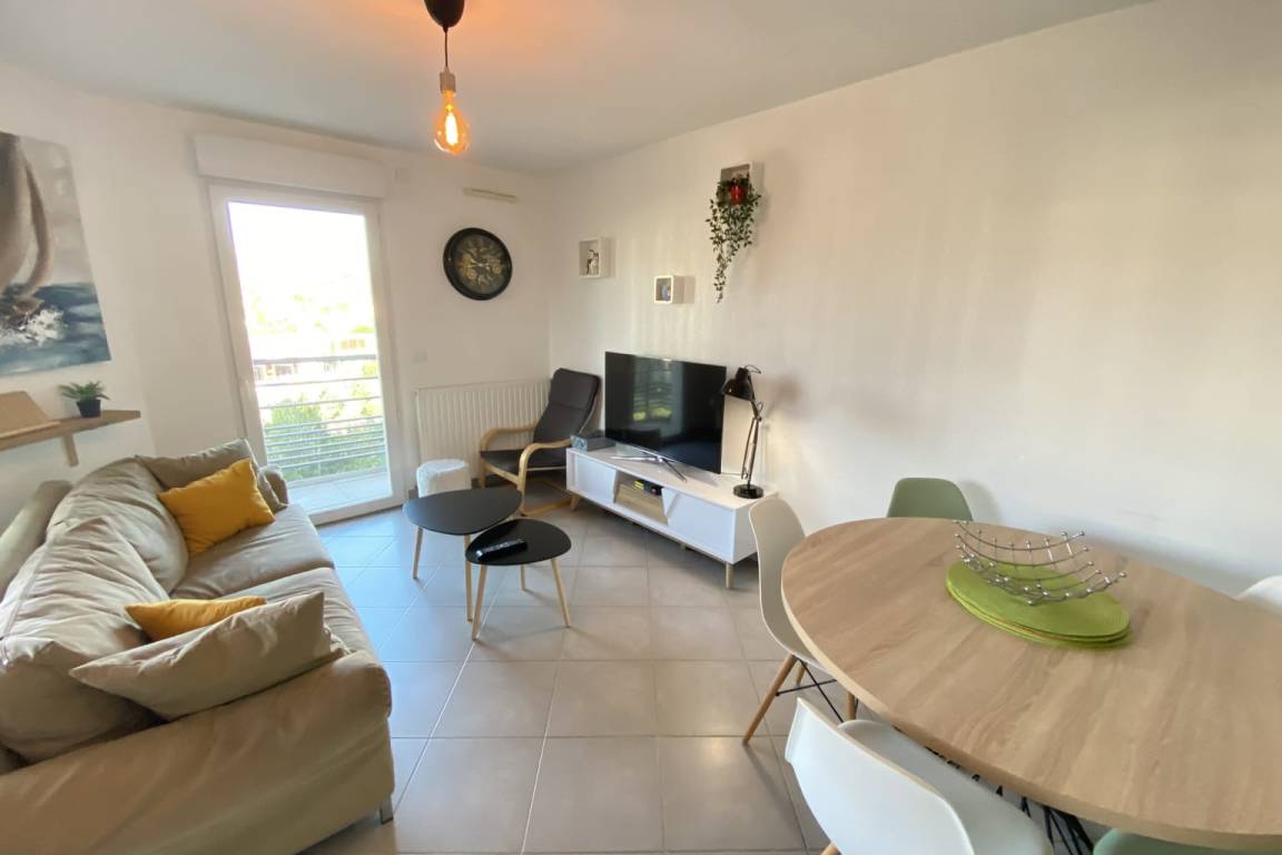 55 M² Ferienwohnung ∙ 2 Schlafzimmer ∙ 8 Gäste - Antibes
