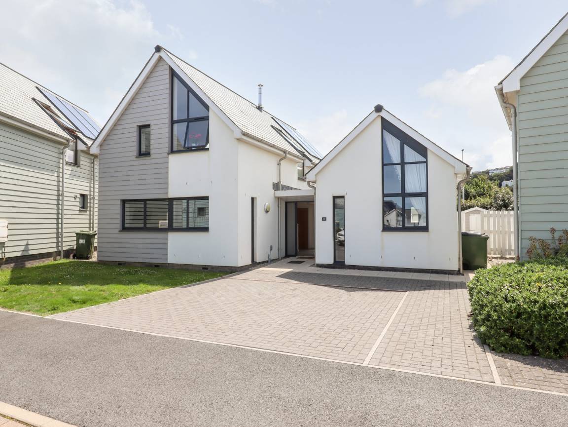 Cottage ∙ 5 Bedrooms ∙ 10 Guests - Barnstaple