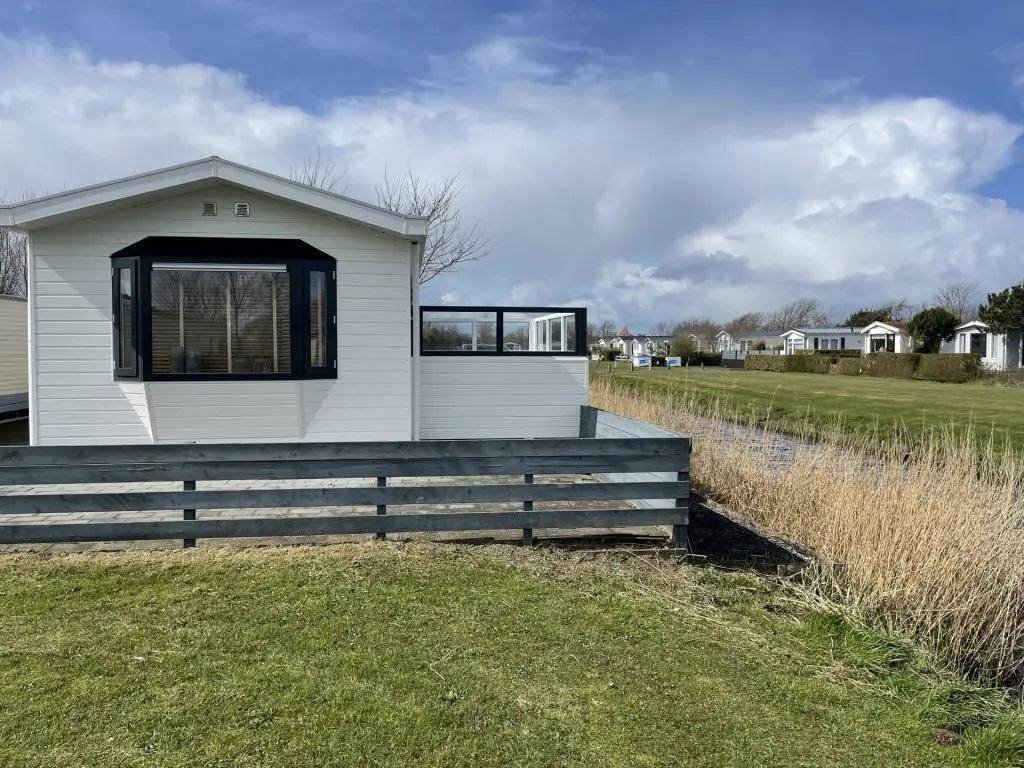 Bungalow ∙ 2 Bedrooms ∙ 4 Guests - Alkmaar