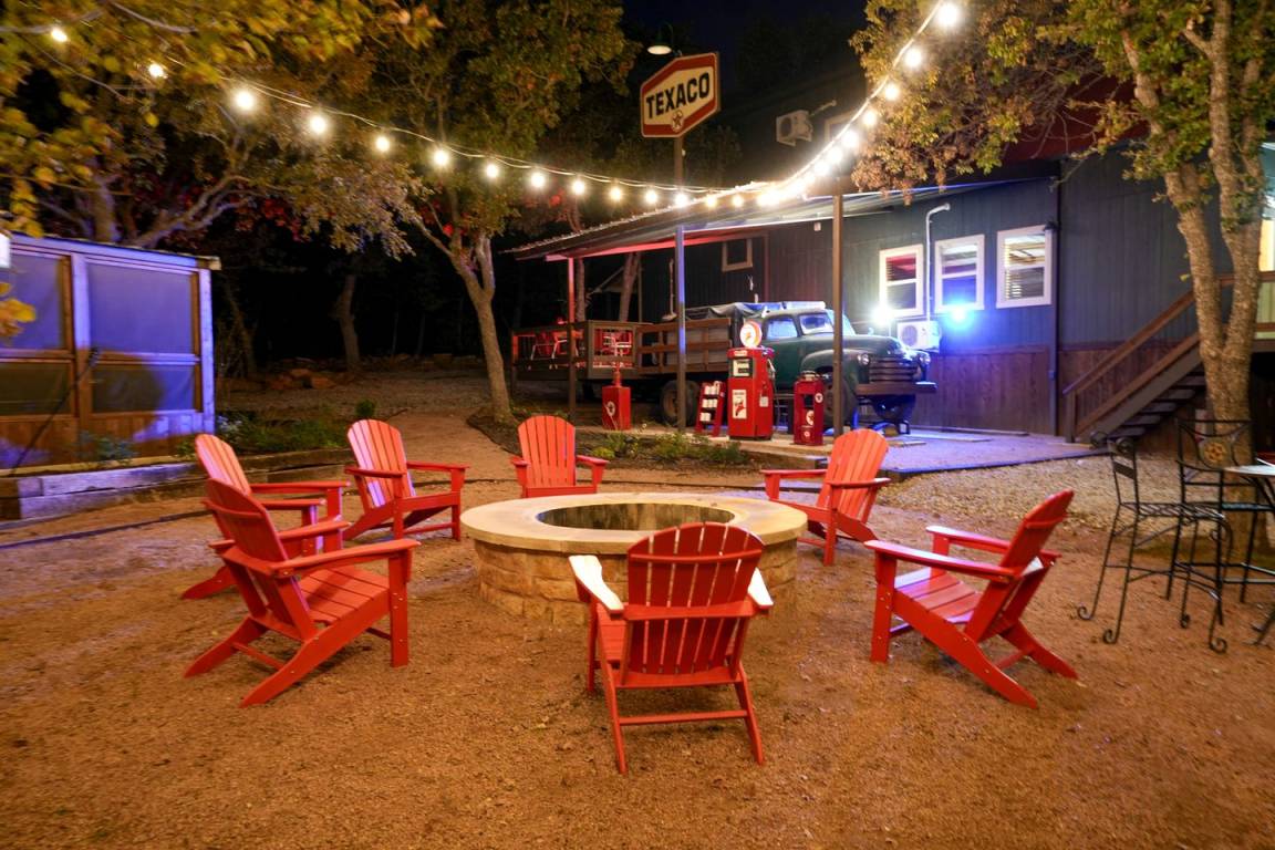 House ∙ 2 Bedrooms ∙ 8 Guests - Runaway Bay, TX