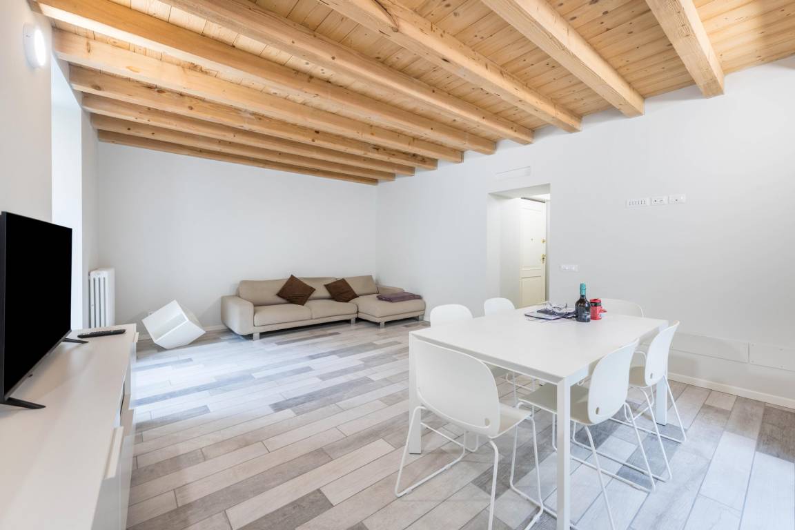 250 M² Appartamento ∙ 2 Camere Da Letto ∙ 8 Ospiti - Garda