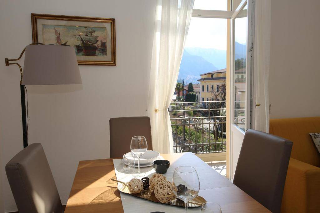 100 M² Habitación Privada ∙ 2 Habitaciones ∙ 4 Huéspedes - Menaggio