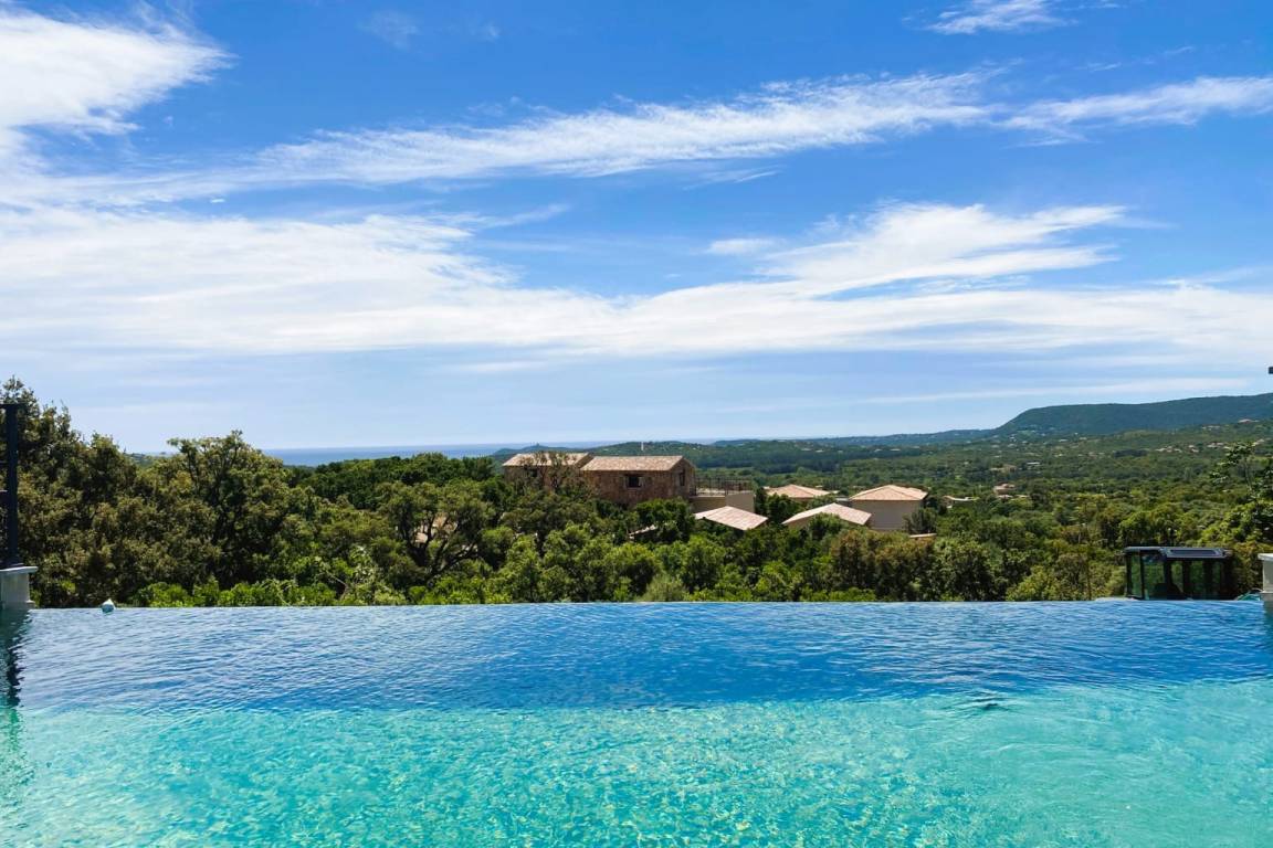 170 M² Villa ∙ 4 Chambres ∙ 10 Personnes - Sainte-Lucie de Porto-Vecchio