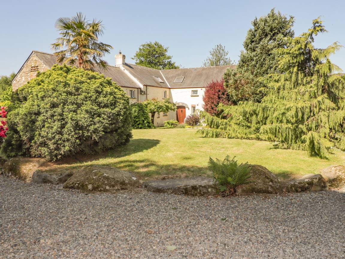 Cottage ∙ 2 Bedrooms ∙ 4 Guests - Fishguard
