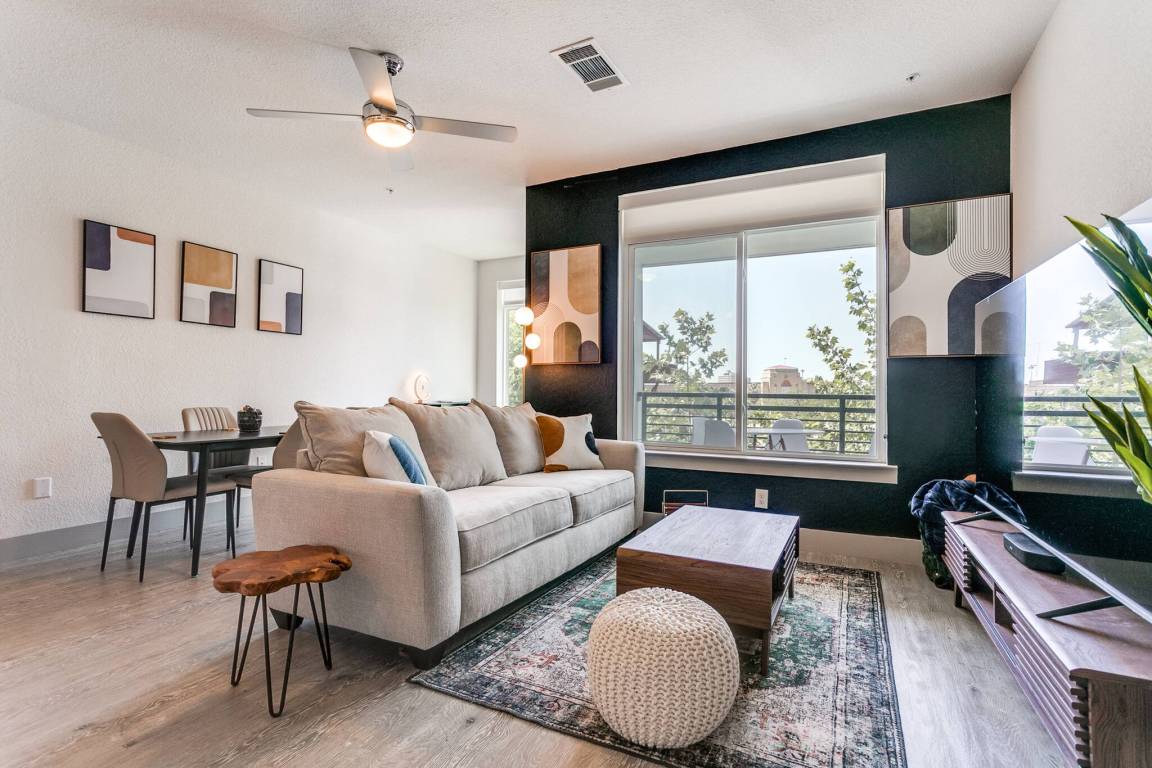 70 M² Apartment ∙ 2 Bedrooms ∙ 5 Guests - Alamo Heights, TX