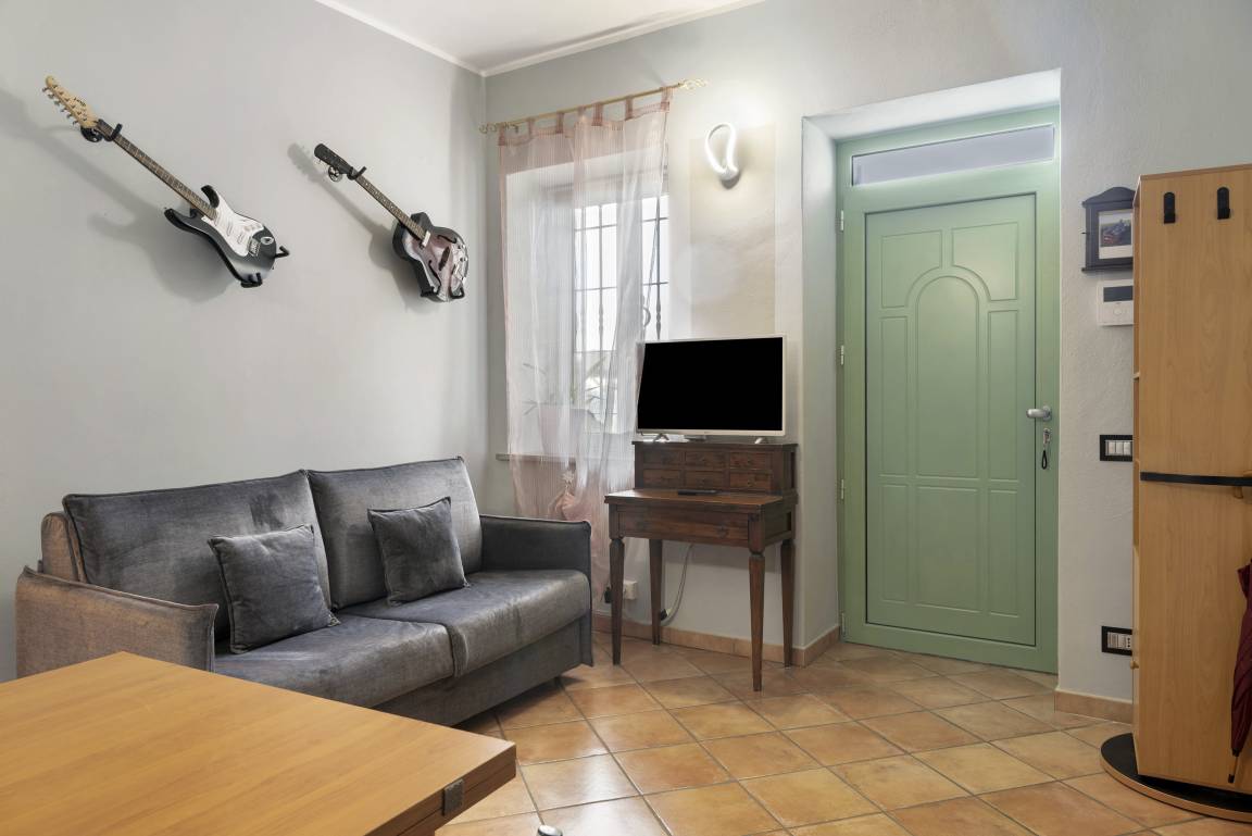 60 M² Apartment ∙ 1 Bedroom ∙ 4 Guests - Asti