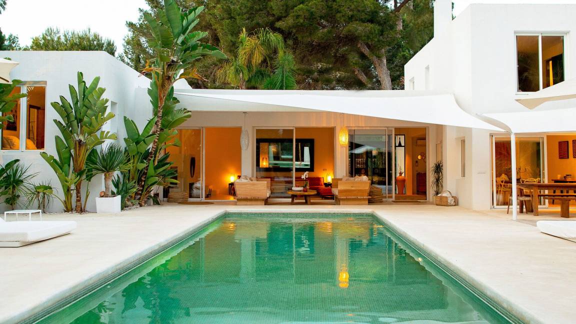 300 M² Villa ∙ 5 Bedrooms ∙ 10 Guests - Ibiza (town)