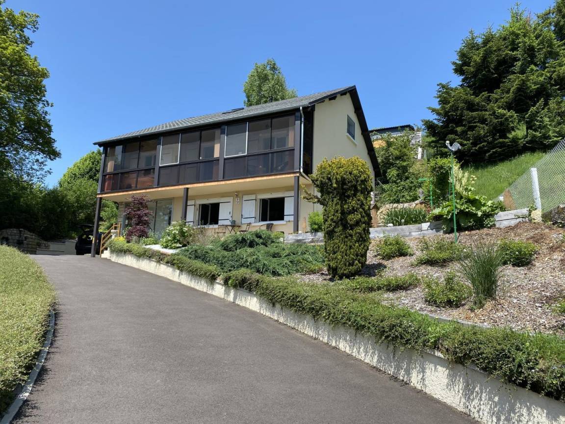 79 M² Gîte ∙ 2 Chambres ∙ 4 Personnes - Auvergne