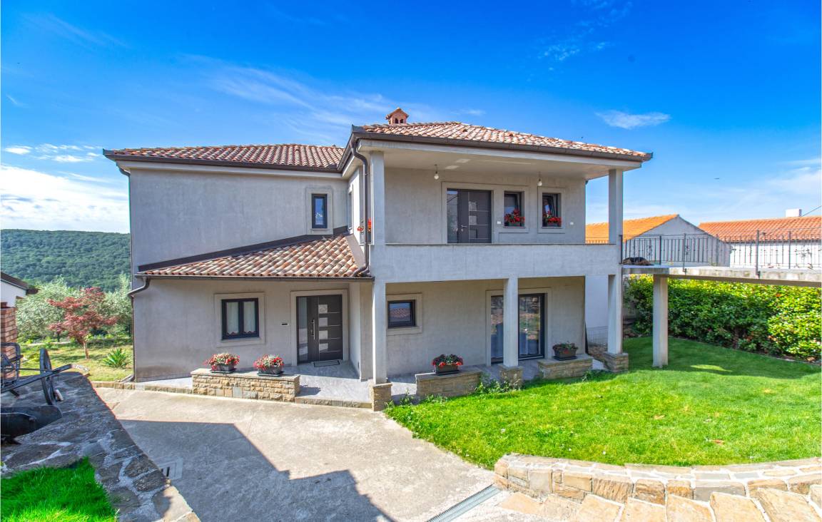 108 M² Apartment ∙ 3 Bedrooms ∙ 6 Guests - Ankaran