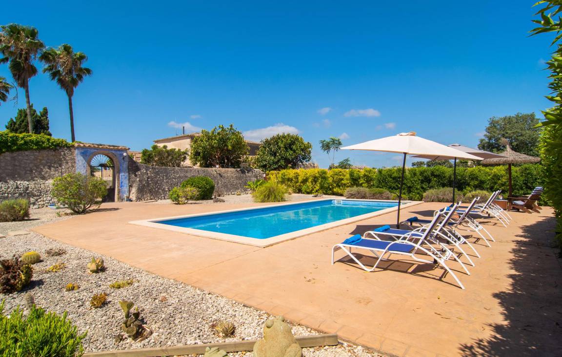 600 M² Maison De Vacances ∙ 6 Chambres ∙ 10 Personnes - Sineu