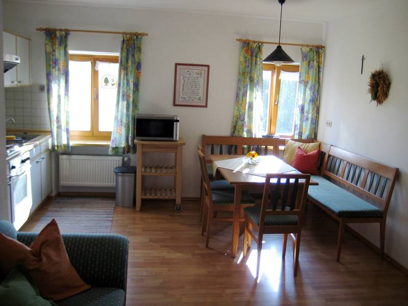 65 M² Ferienwohnung ∙ 5 Gäste - Burghausen