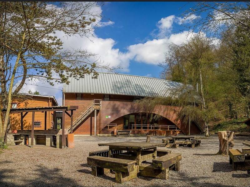 Maison De Vacances ∙ 5 Chambres ∙ 60 Personnes - Hamoir