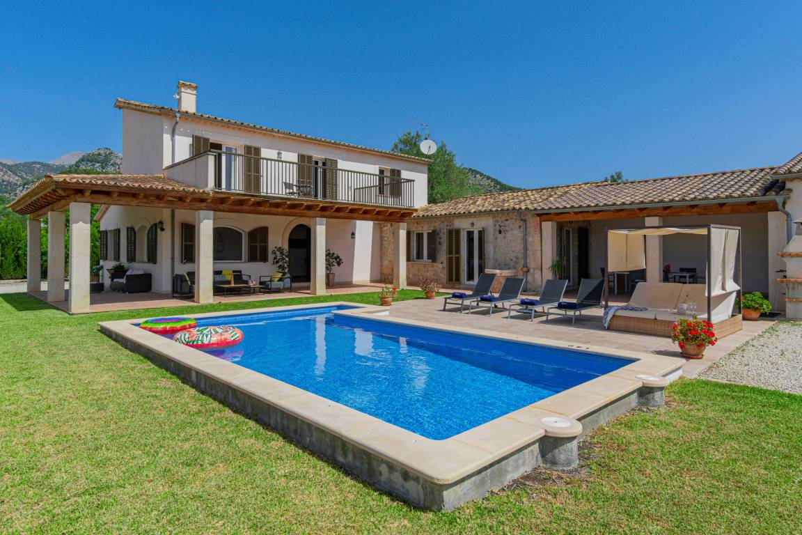 140 M² Villa ∙ 3 Bedrooms ∙ 6 Guests - Selva