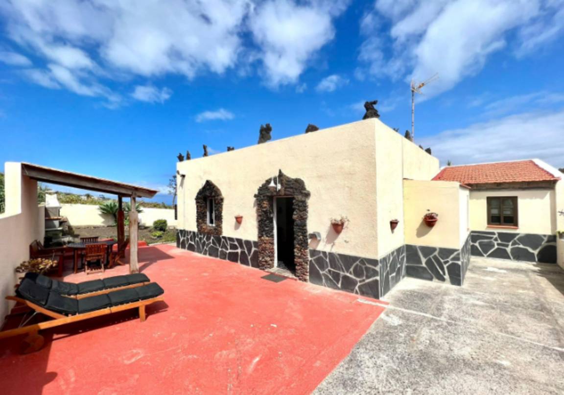 70 M² Casa Rural ∙ 3 Habitaciones ∙ 9 Huéspedes - El Hierro