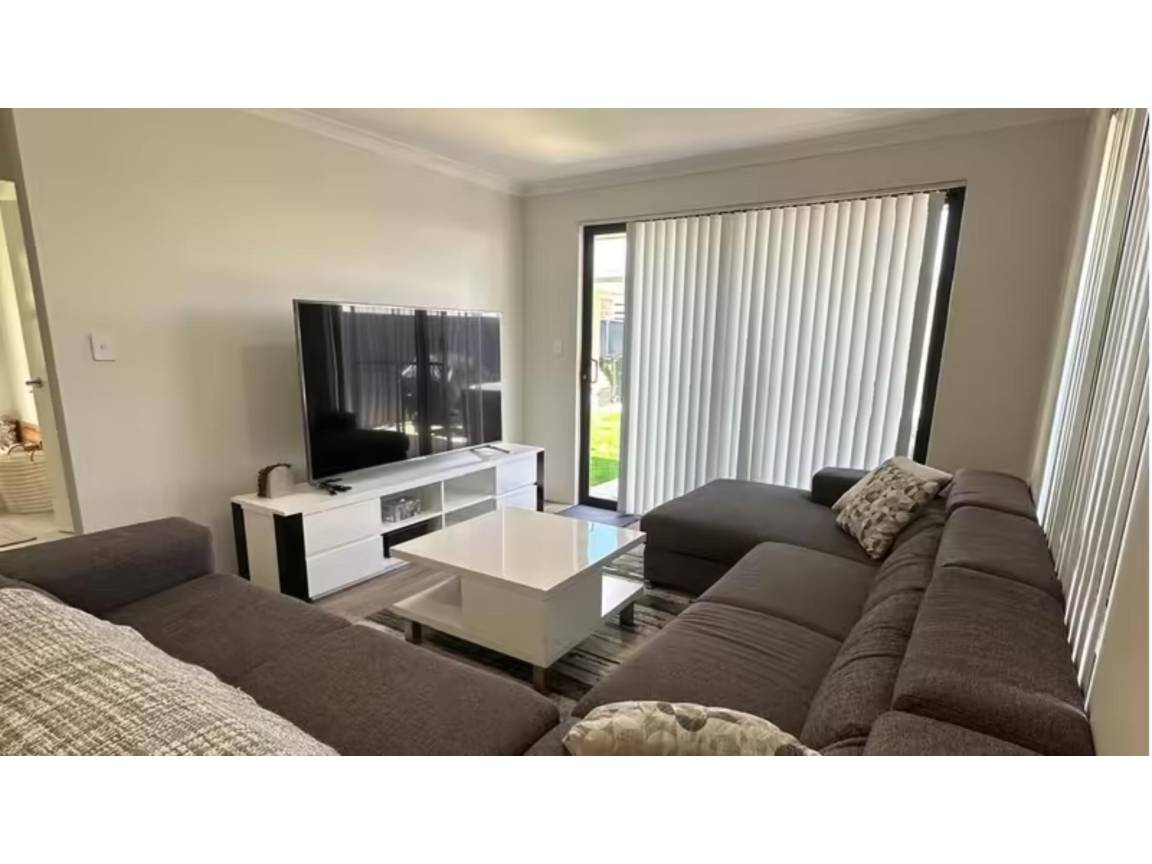 190 M² House ∙ 4 Bedrooms ∙ 7 Guests - Perth