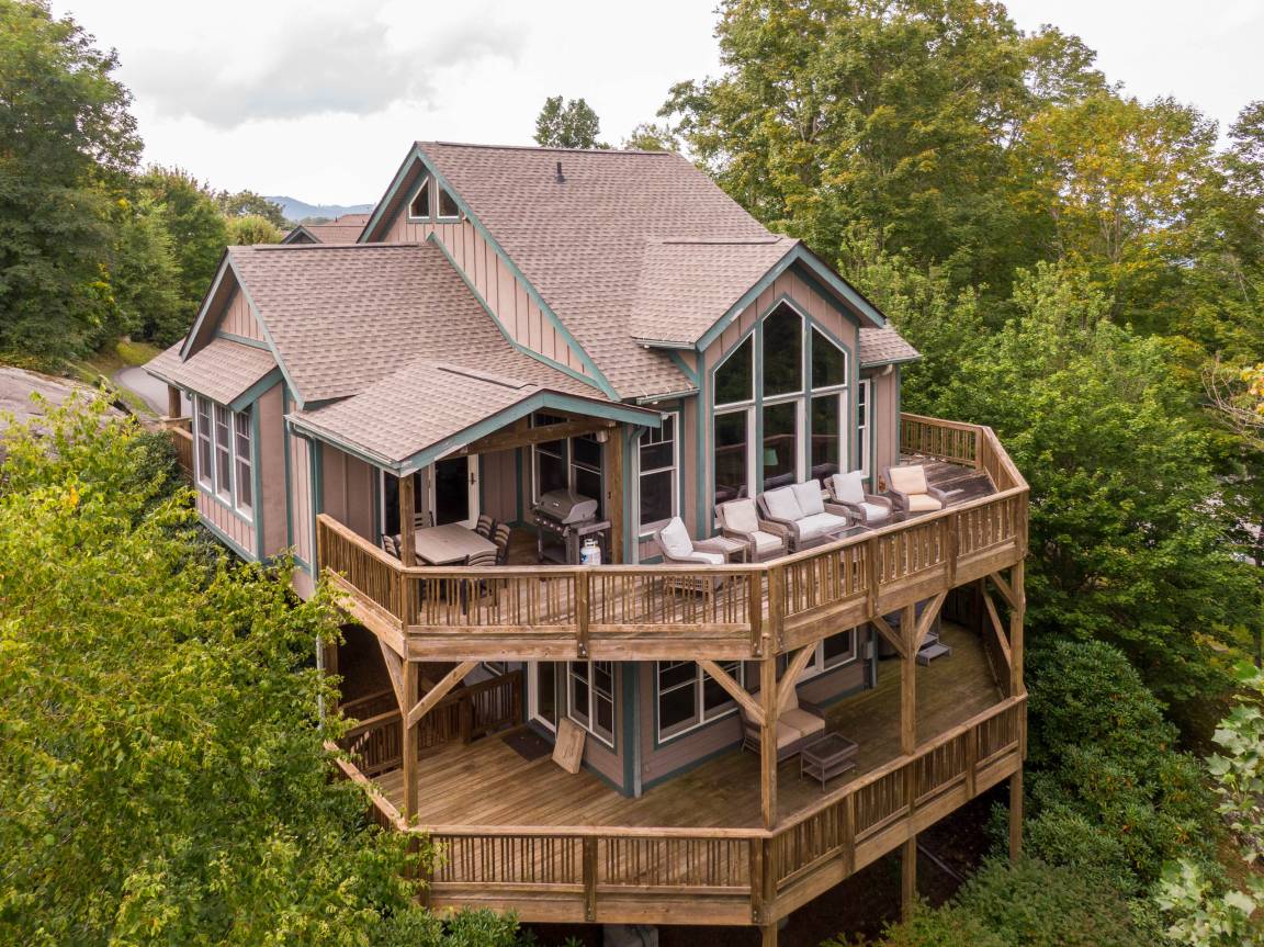 Condo ∙ 4 Bedrooms ∙ 12 Guests - North Carolina