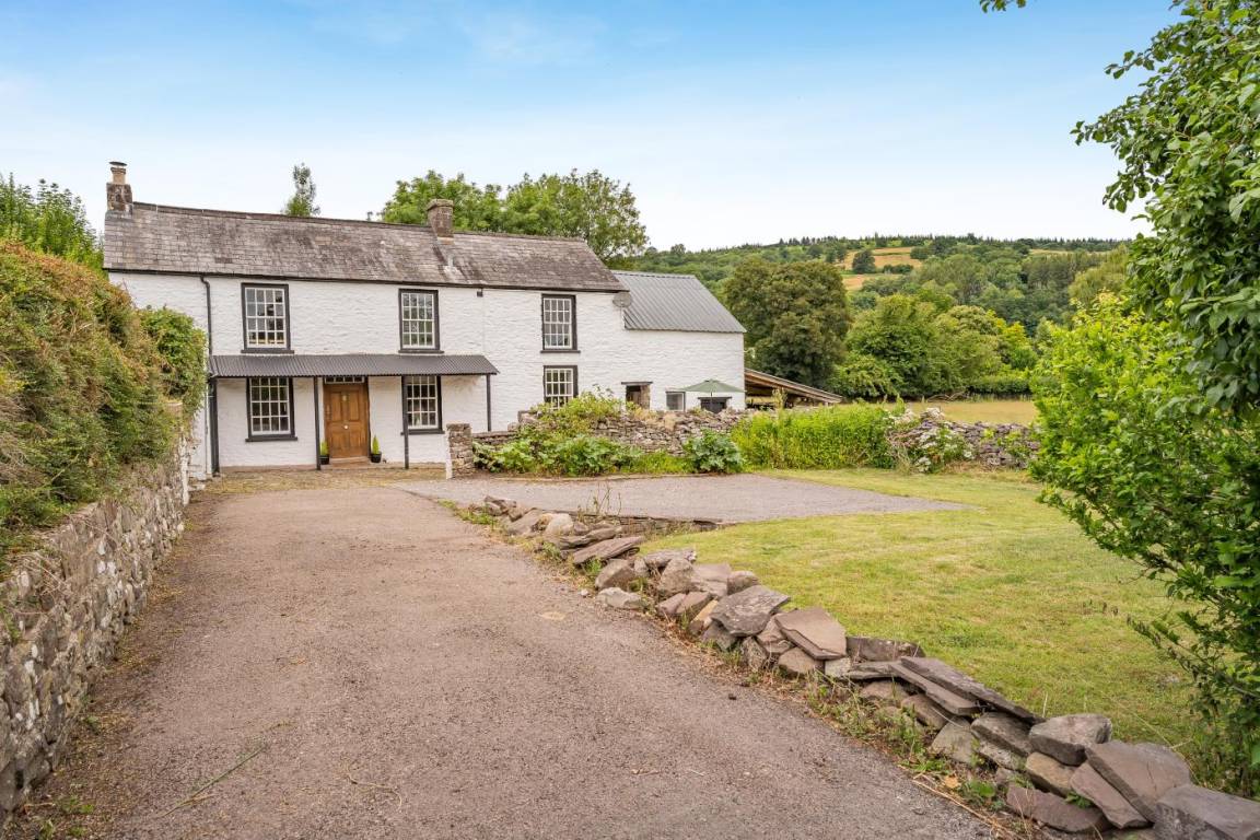 Cottage ∙ 2 Bedrooms ∙ 4 Guests - Brecon