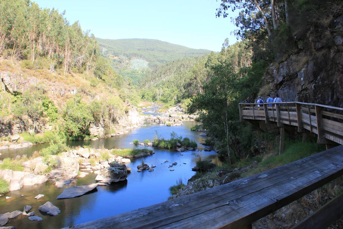 Farmhouse ∙ 4 Bedrooms ∙ 6 Guests - 