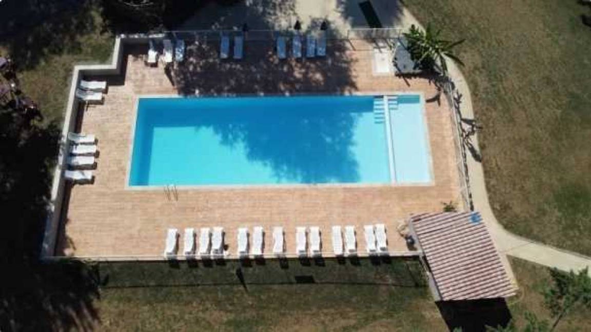 32 M² Camping ∙ 2 Chambres ∙ 6 Personnes - Fumel