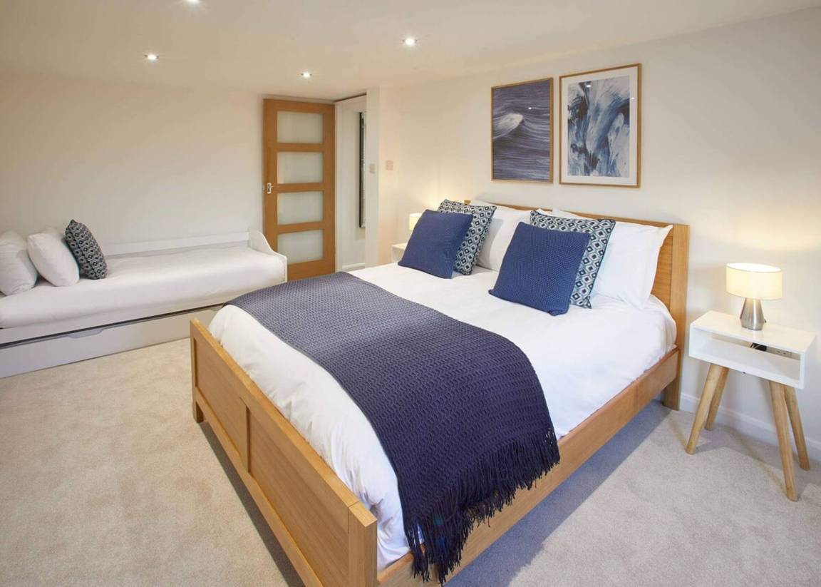 Apartment ∙ 3 Bedrooms ∙ 8 Guests - Whitby