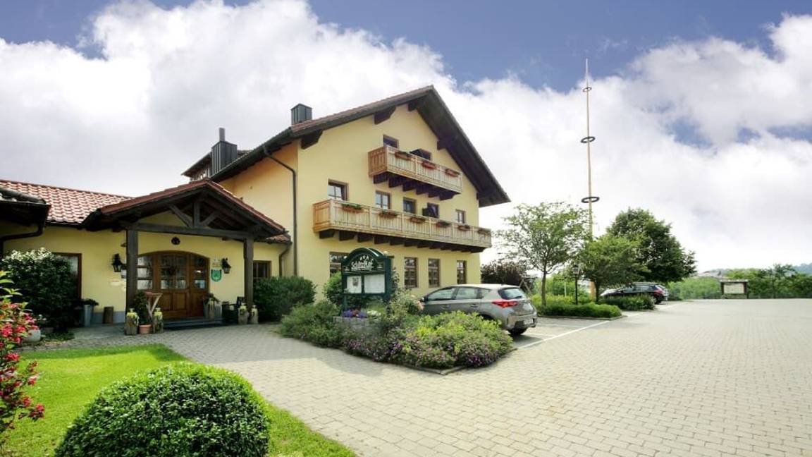 35 M² Hotel ∙ 3 Guests - Passau