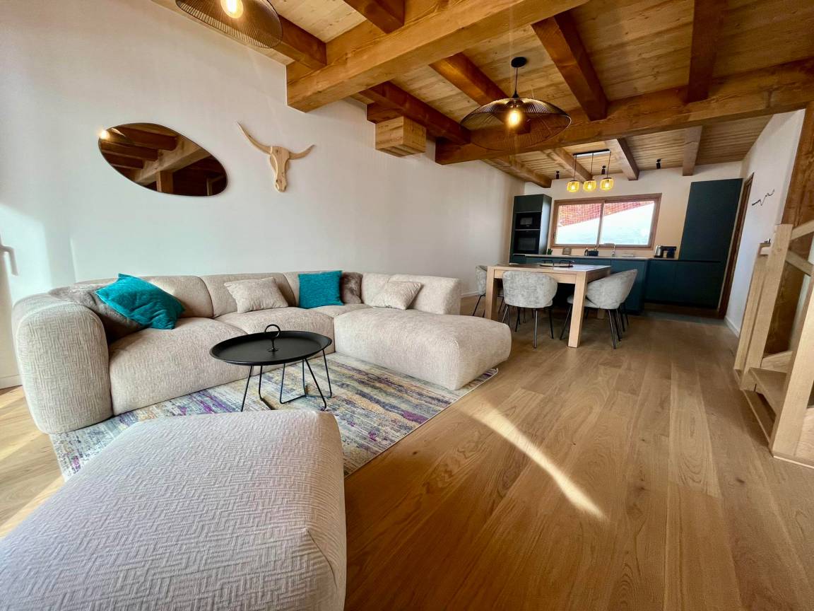 104 M² Chalet ∙ 3 Schlafzimmer ∙ 6 Gäste - Manigod