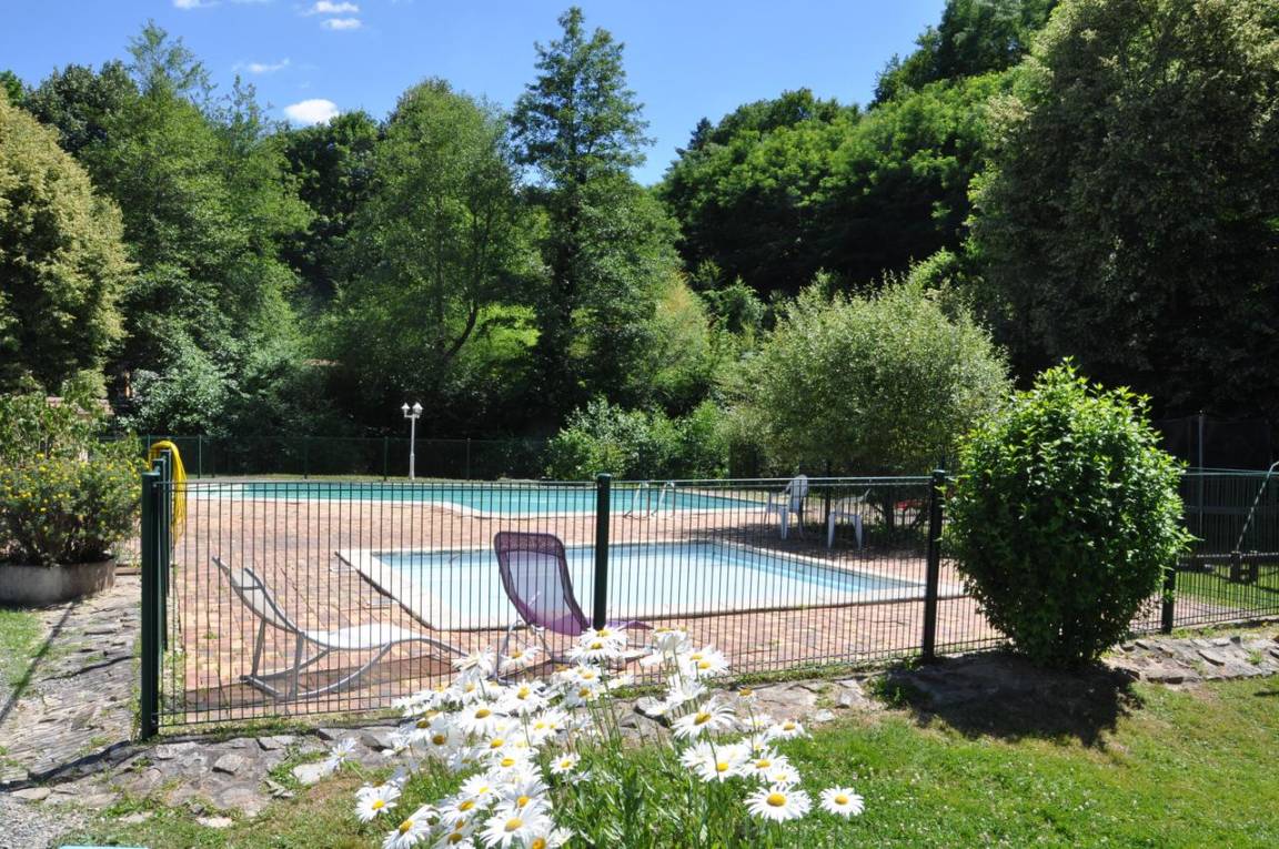 30 M² Chalet ∙ 2 Bedrooms ∙ 4 Guests - Dordogne