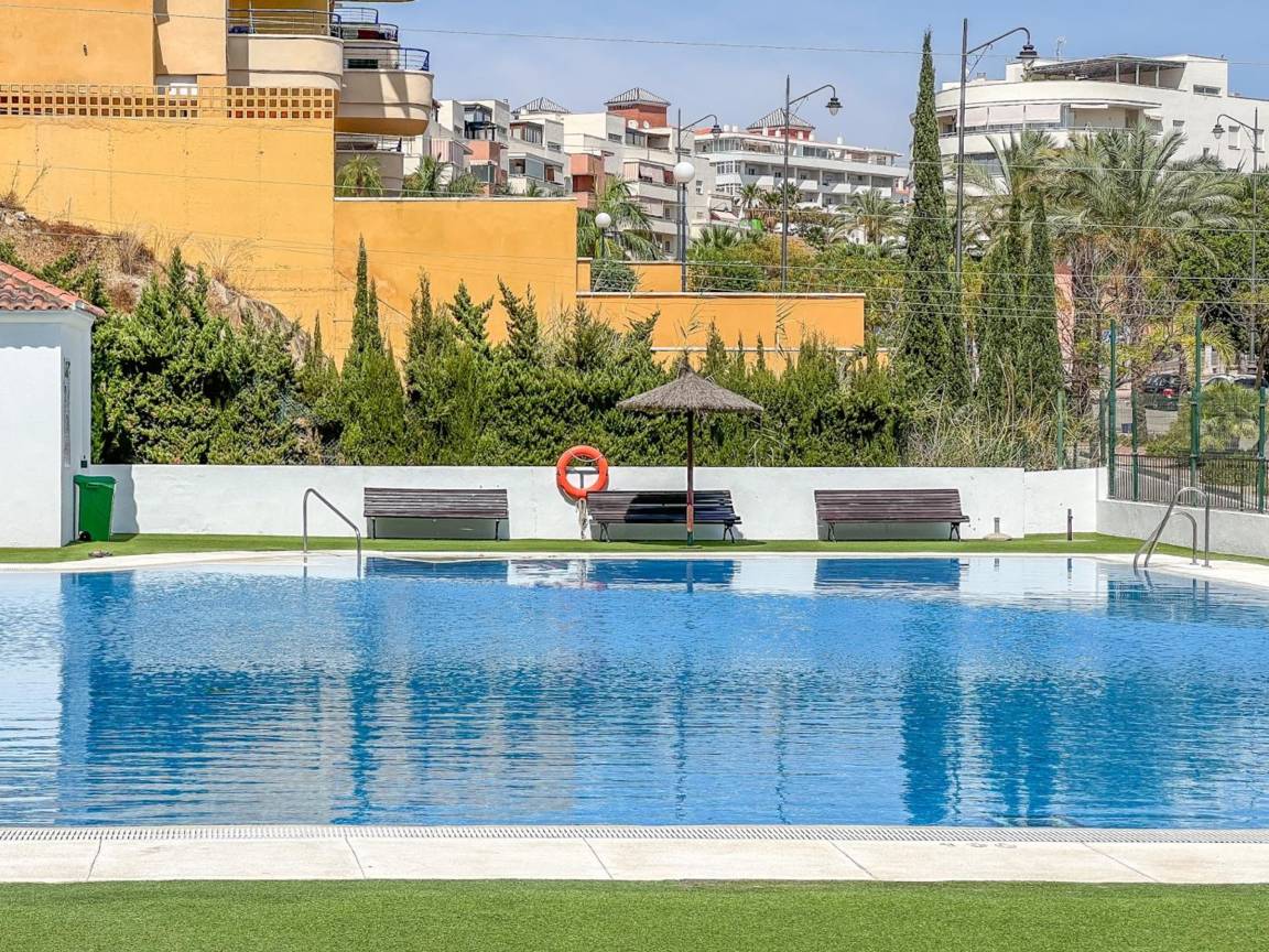 100 M² Apartamento ∙ 3 Habitaciones ∙ 5 Huéspedes - Estepona