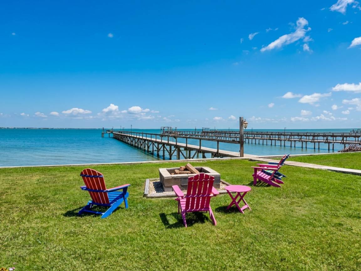 112 M² House ∙ 3 Bedrooms ∙ 9 Guests - Bayside, TX