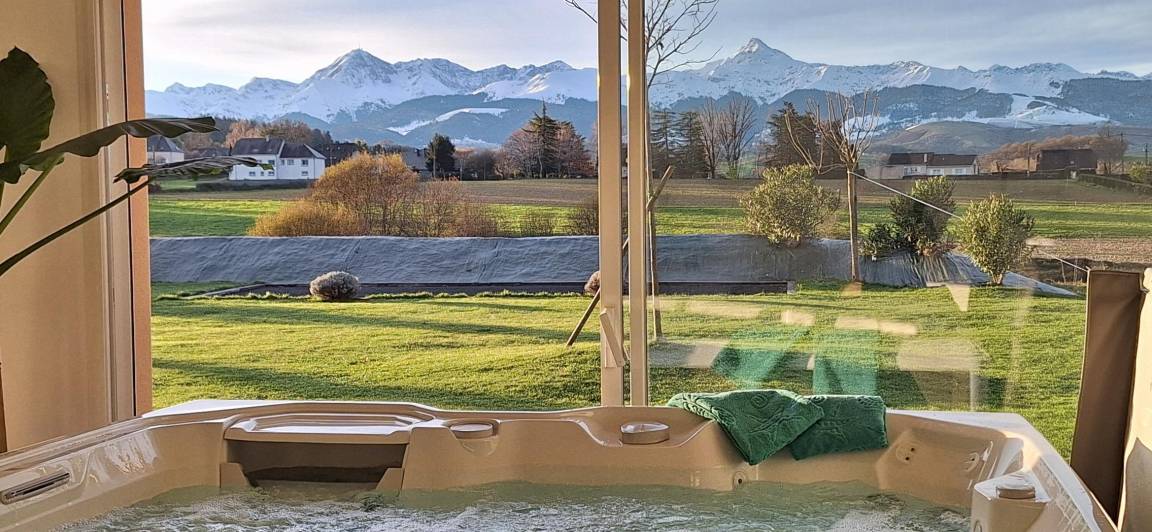 170 M² Gîte ∙ 3 Bedrooms ∙ 8 Guests - Lourdes