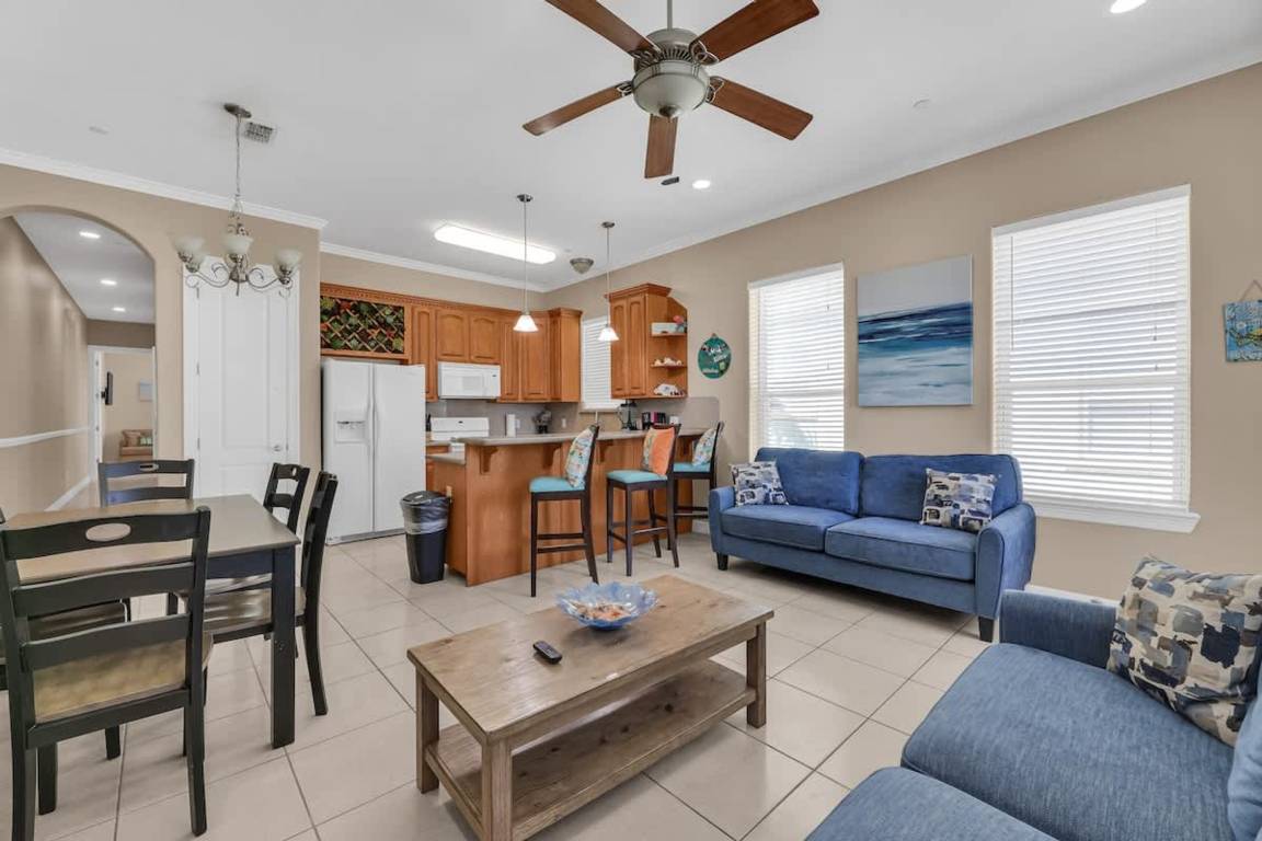 Apartment ∙ 2 Bedrooms ∙ 6 Guests - Port Isabel, TX