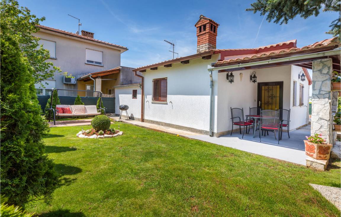 45 M² Huis ∙ 2 Slaapkamers ∙ 4 Gasten - Fažana