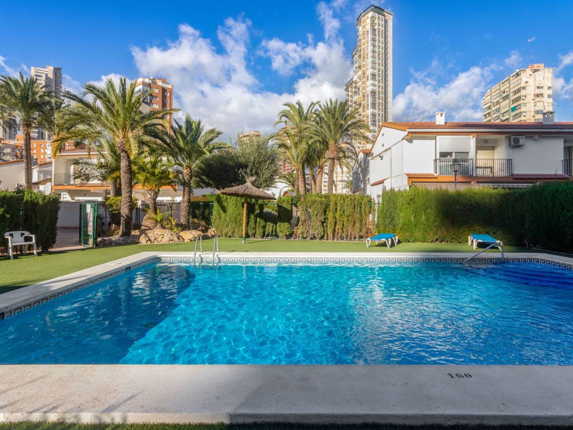97 M² House ∙ 1 Bedroom ∙ 4 Guests - Benidorm
