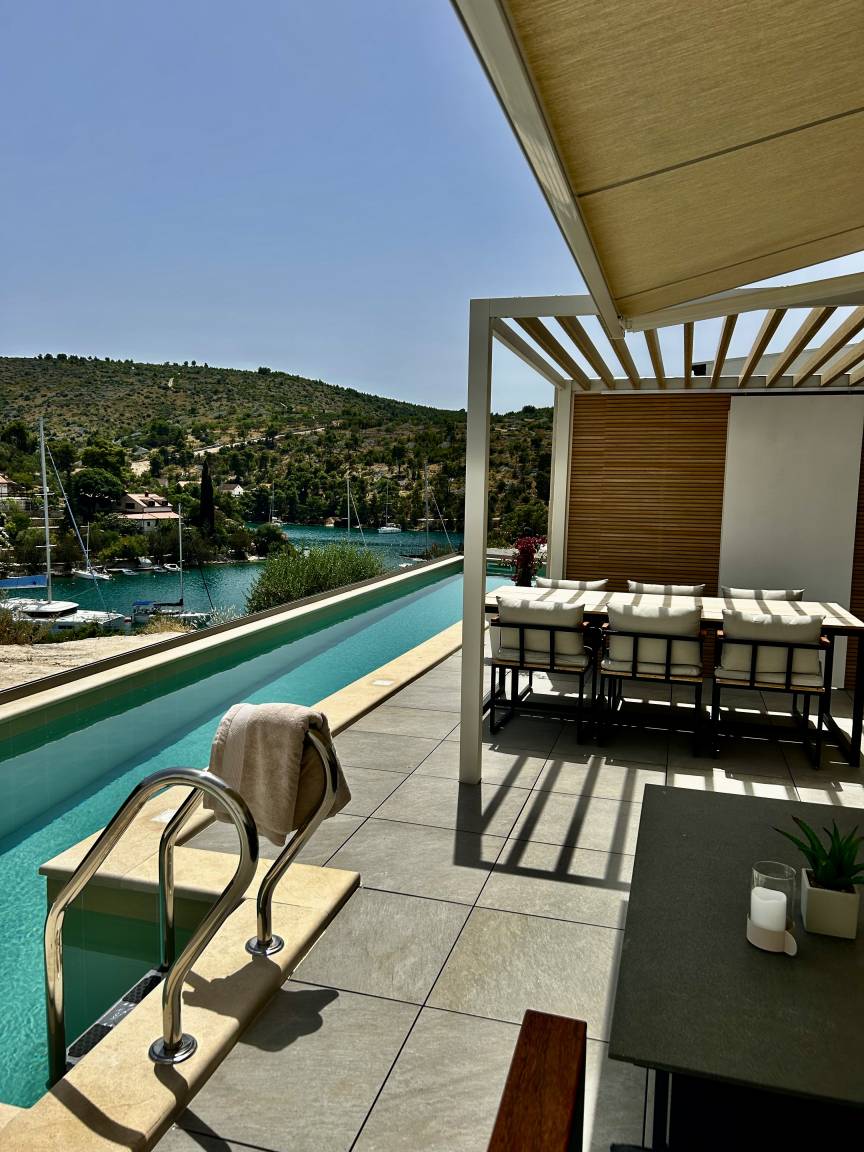 155 M² Apartment ∙ 4 Bedrooms ∙ 8 Guests - Sutivan