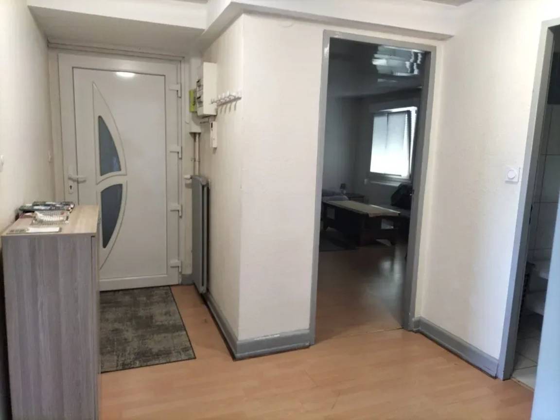 81 M² Appartement ∙ 2 Chambres ∙ 6 Personnes - Montbéliard