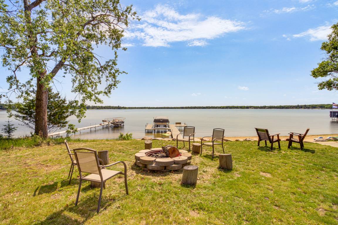 283 M² House ∙ 6 Bedrooms ∙ 14 Guests - Brainerd, MN