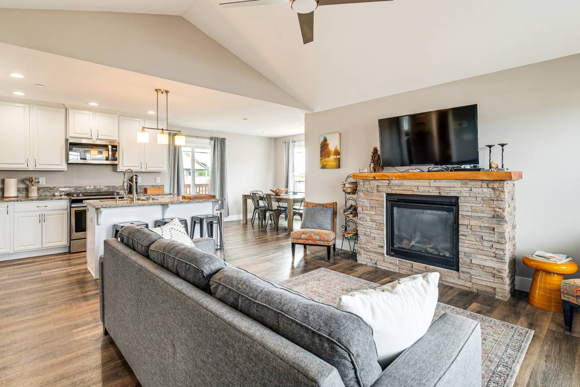 107 M² House ∙ 2 Bedrooms ∙ 6 Guests - Pacific Paradise, Ocean Shores